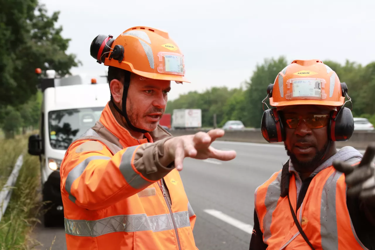 Talent through managerial excellence | Aximum